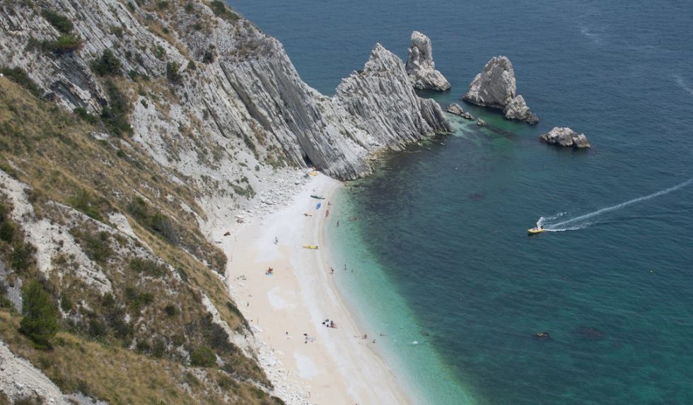 The Best Beaches in Le Marche, Italy | The Italian On Tour - Small ...